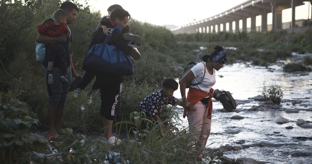 Welcome to AmeriKKKa: U.S. Slams Door in Faces of Tens of Thousands of ...