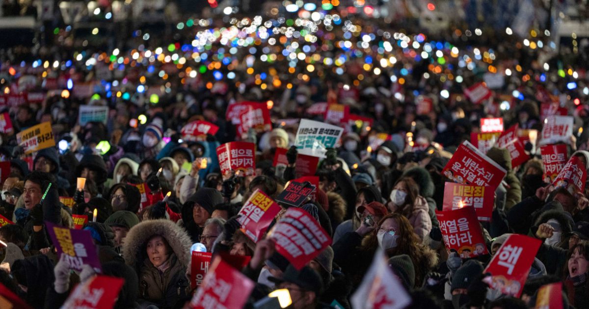 Surprise! A Righteous Uprising in South Korea Hundreds of Thousands ...