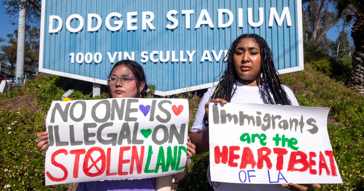 Los Angeles Athletes, Sports Organizations, and Sports Fans Begin to ...